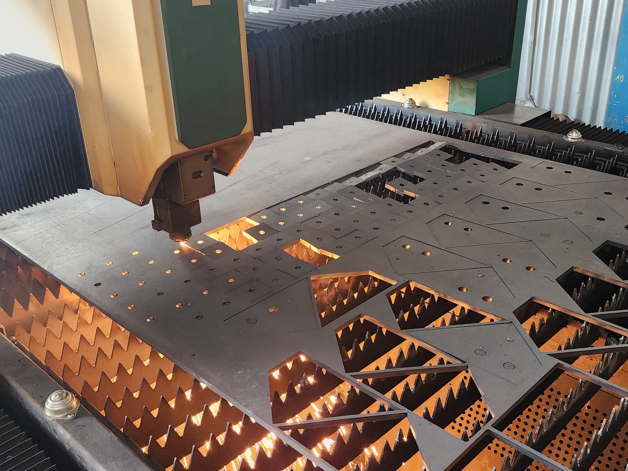 HOME – Mega Structures